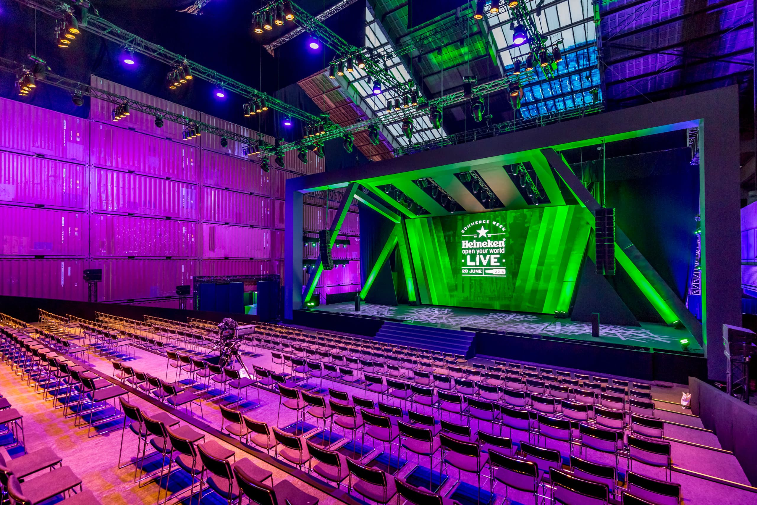 COMMERCE WEEK - Kingcanary