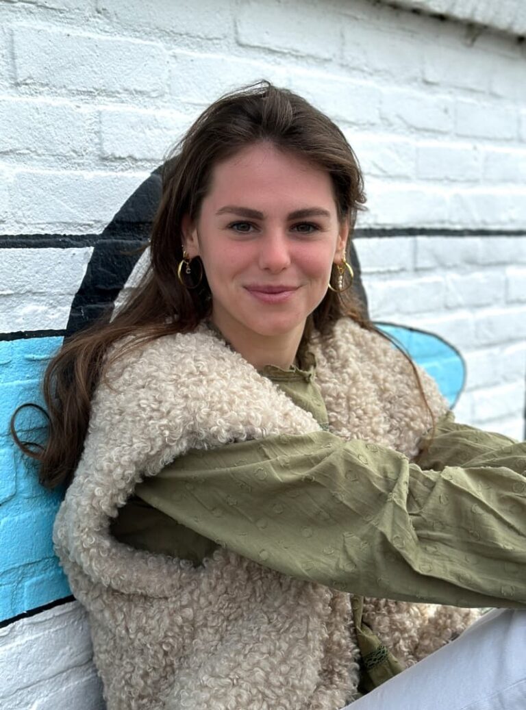 Who we are - Kingcanary